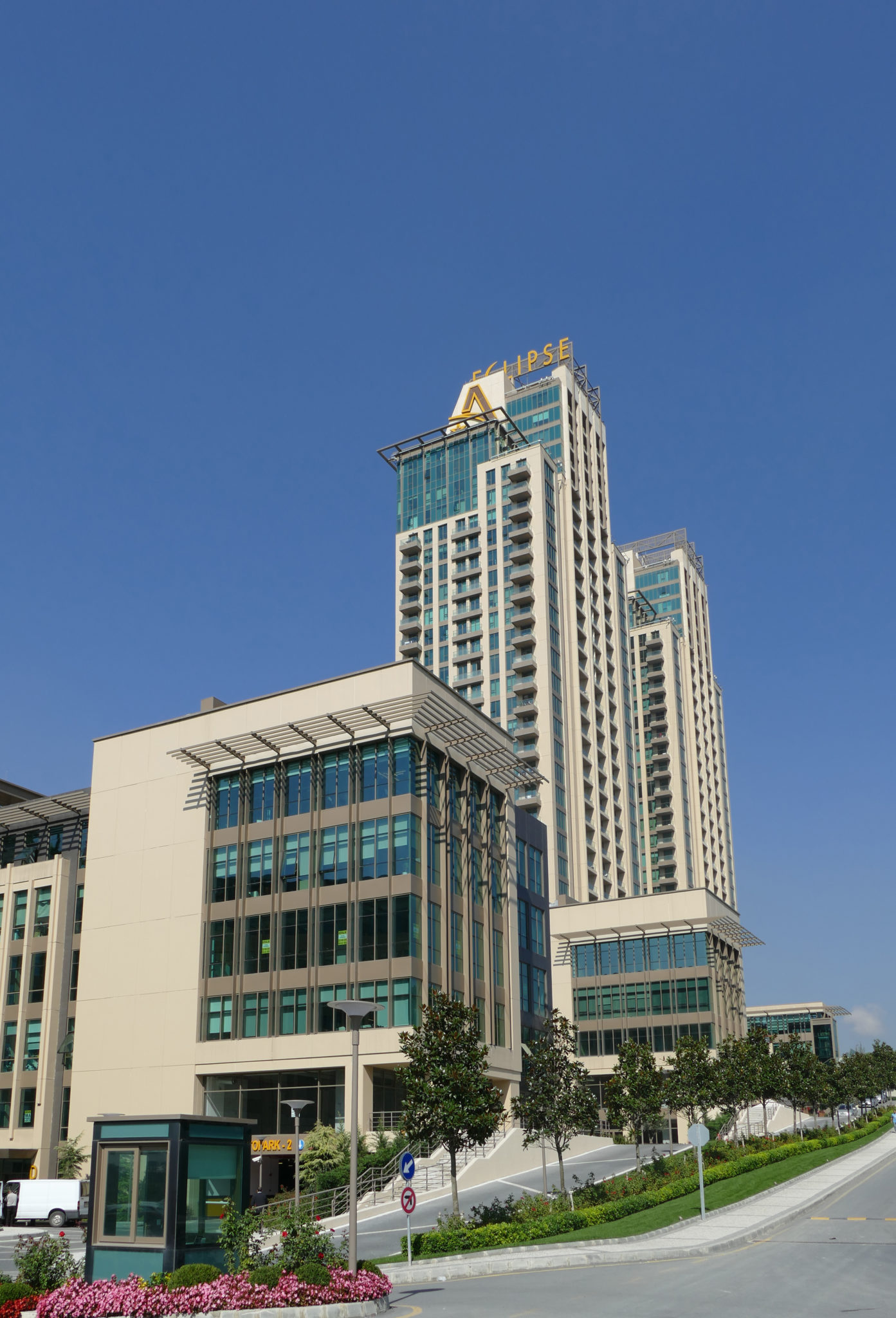 Eclipse Maslak - Avante Facades